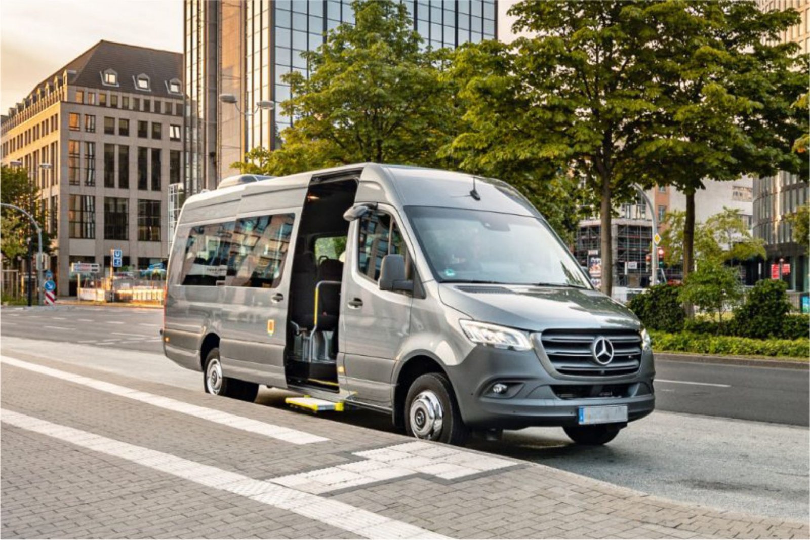 Mercedes Benz Sprinter Transfer - Transfer In Geneva